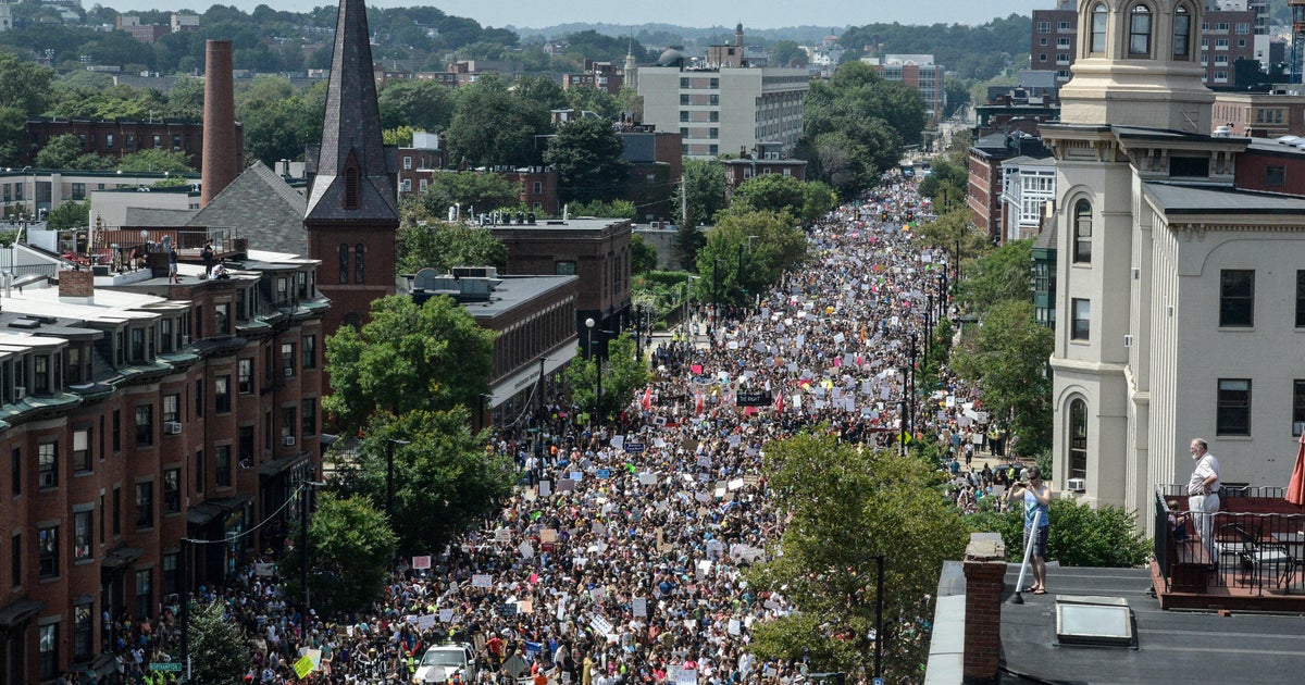 Boston "free speech" rally ends after counter-protesters take to ...