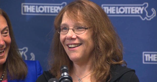 Woman claims largest Powerball jackpot won with single ticket - CBS News