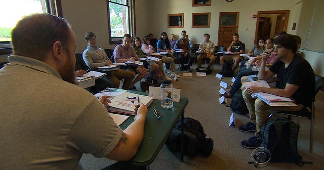 Warrior Scholar Project prepares veterans for college - CBS News