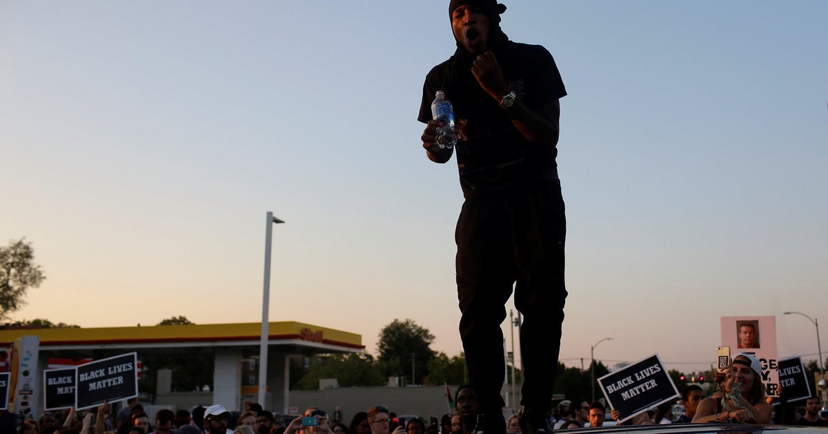 St. Louis protesters march at mall in second day of demonstrations ...