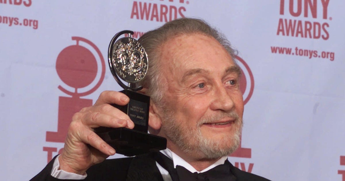 Roy Dotrice, "Amadeus" actor, dead at 94 - CBS News