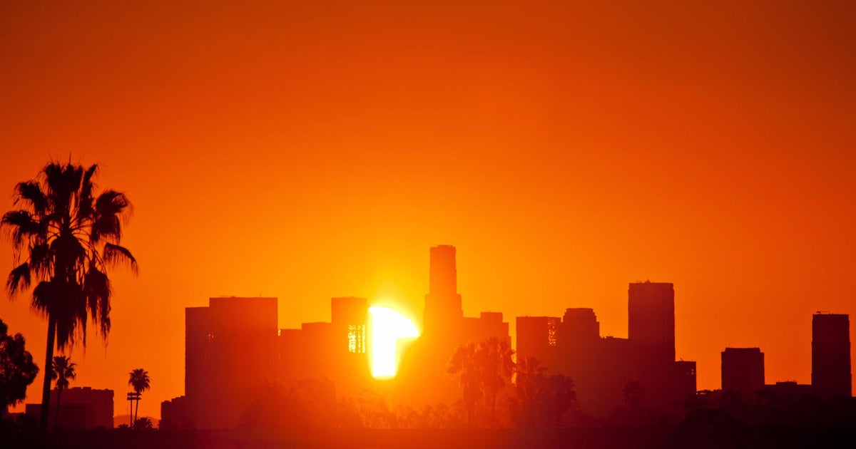 Record Breaking Heat Scorches California Ahead Of World Series Game 1
