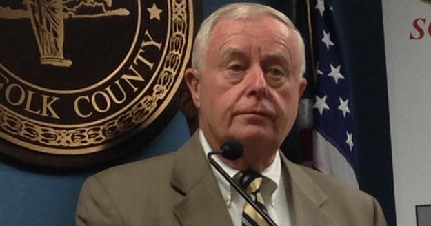 Long Island prosecutor indicted in 2012 police brutality cover-up - CBS ...