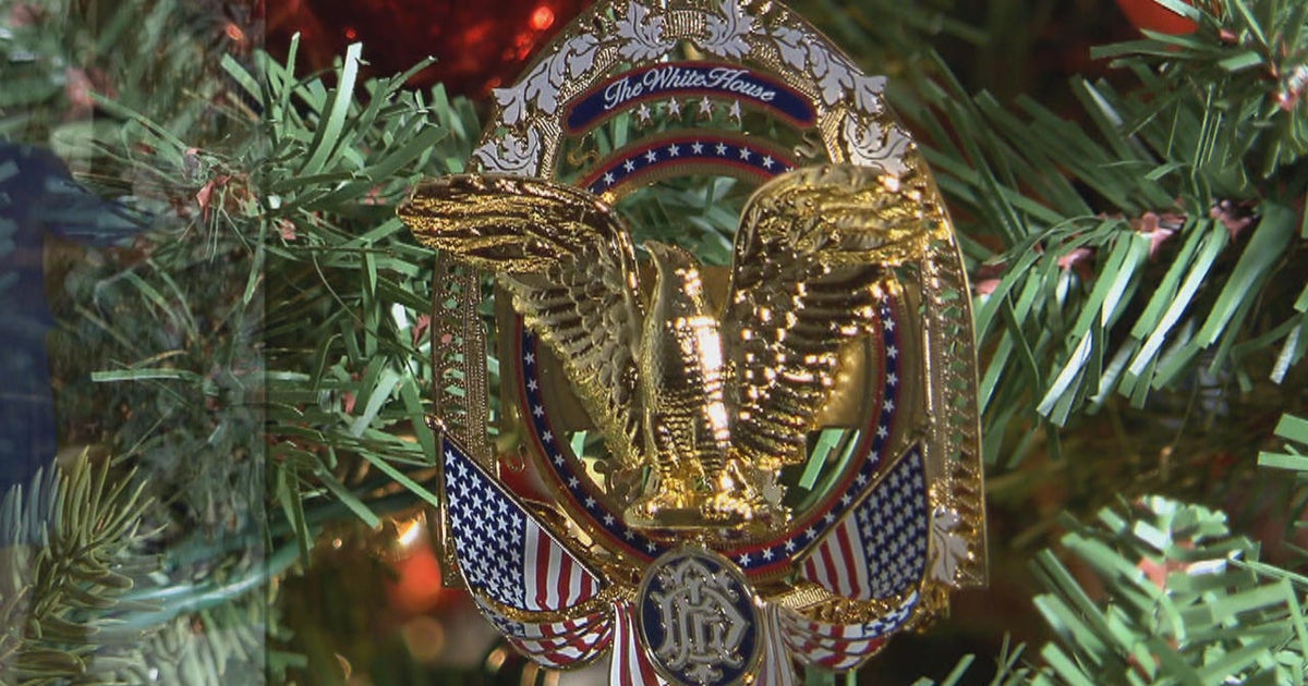 Trimming the tree with presidential history - CBS News