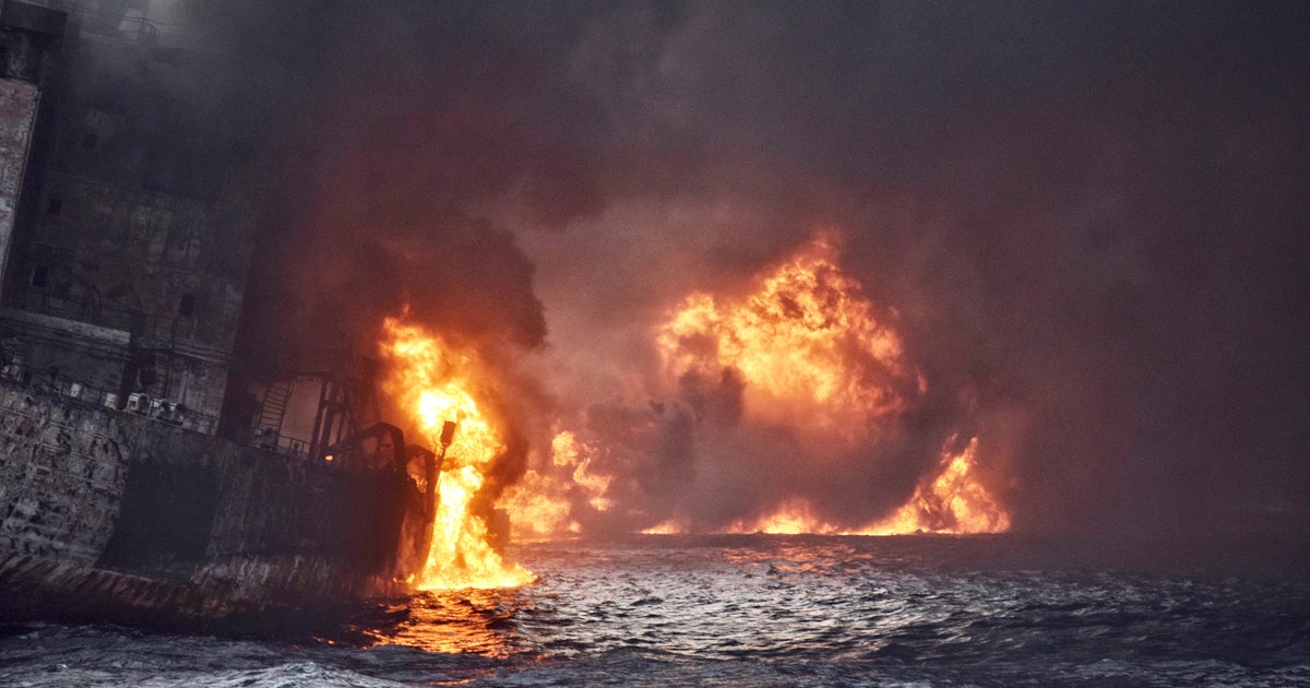 Iran oil tanker Sanchi sinks after oil slick fire caused by collision ...
