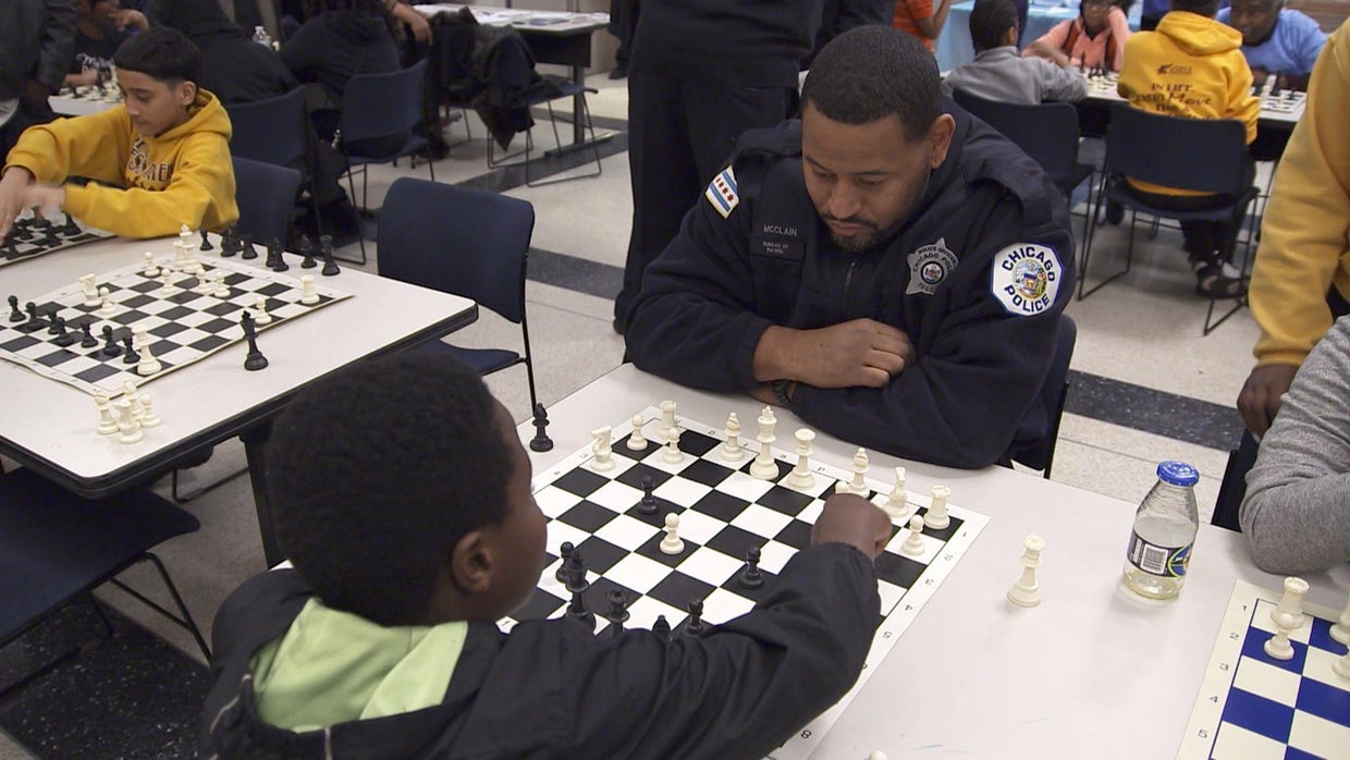 Grandmother fights gun violence in Chicago, one checkmate at a time ...