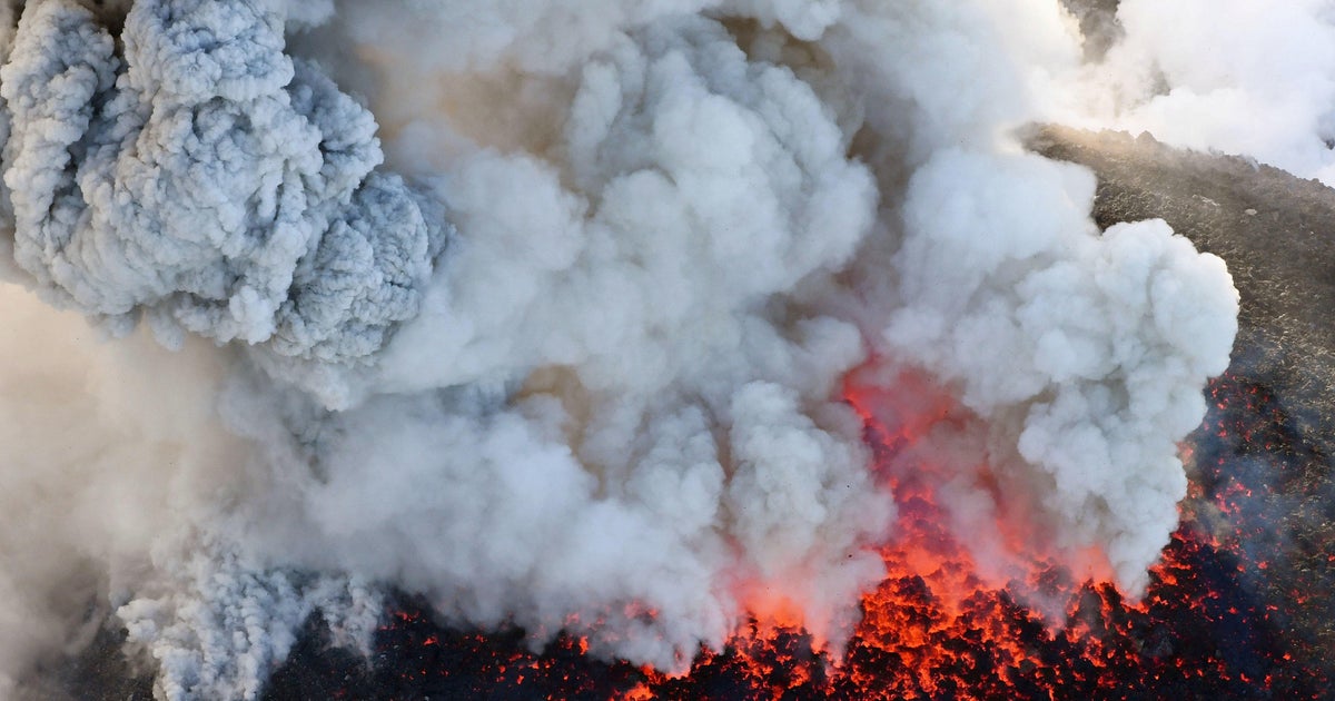 Japan's Shinmoedake volcano spews ash, lava in strongest eruption in ...