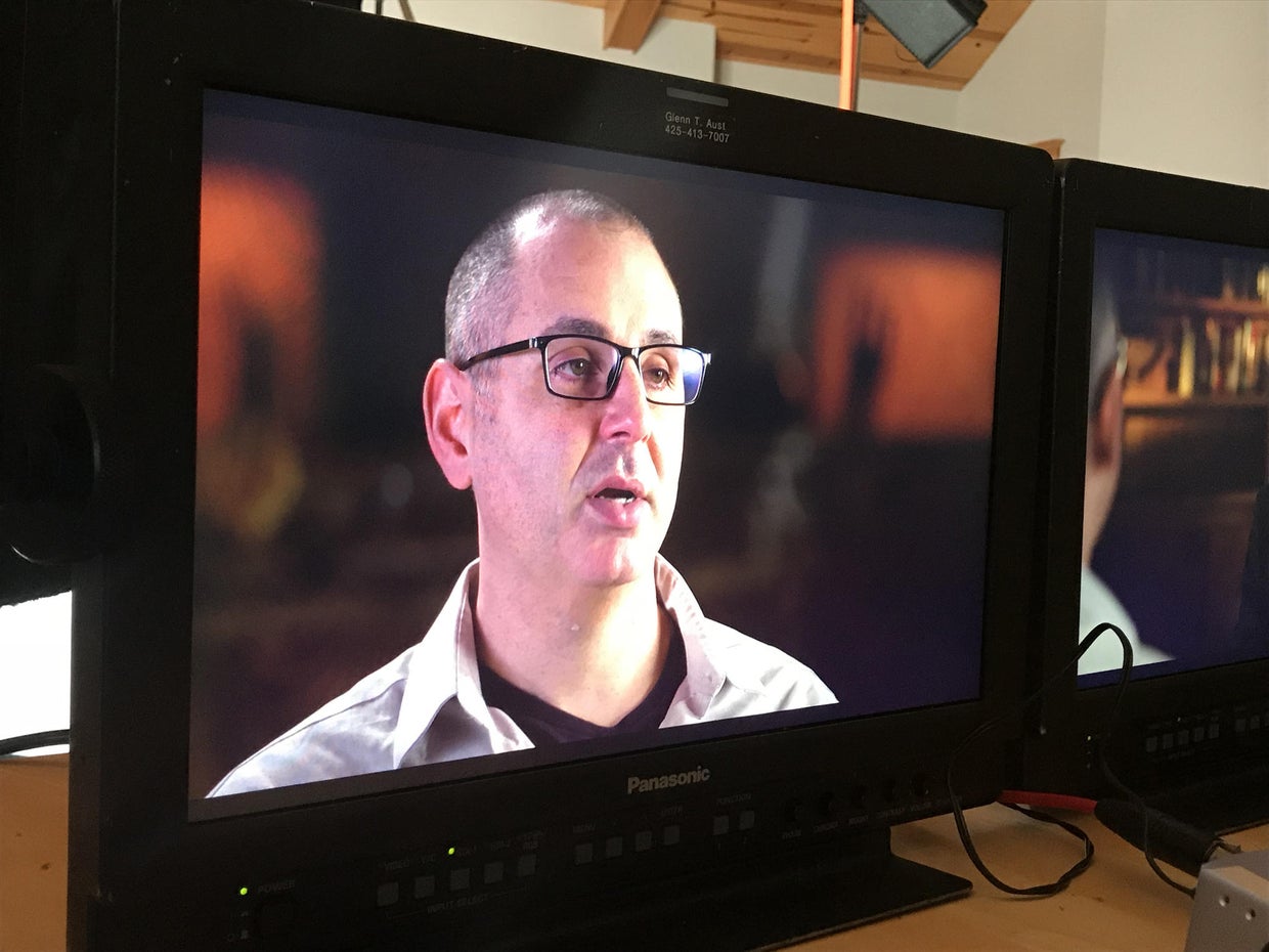 Investigating the death of Rhonda Casto