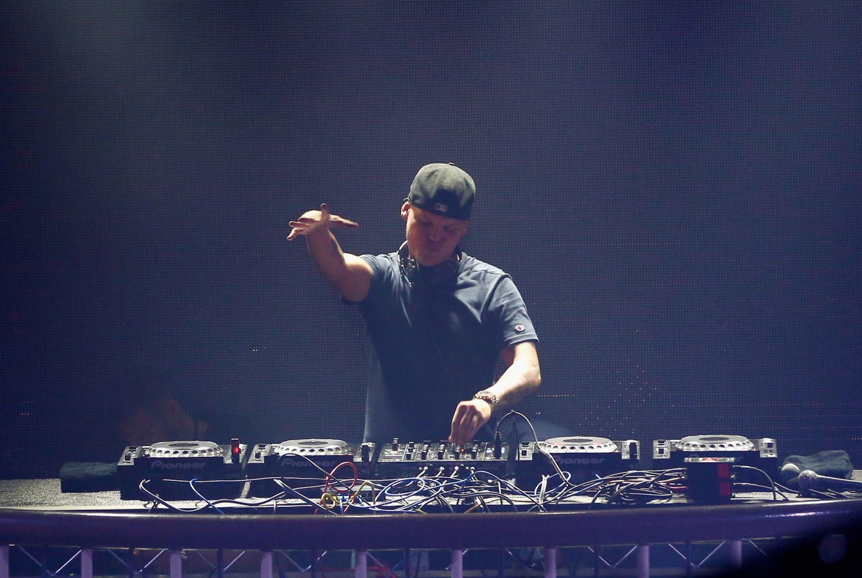 Avicii, electronic dance DJ known for Wake Me Up, dead at 28; cause of ...