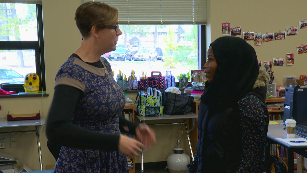 Meet the 2018 National Teacher of the Year: Mandy Manning - CBS News