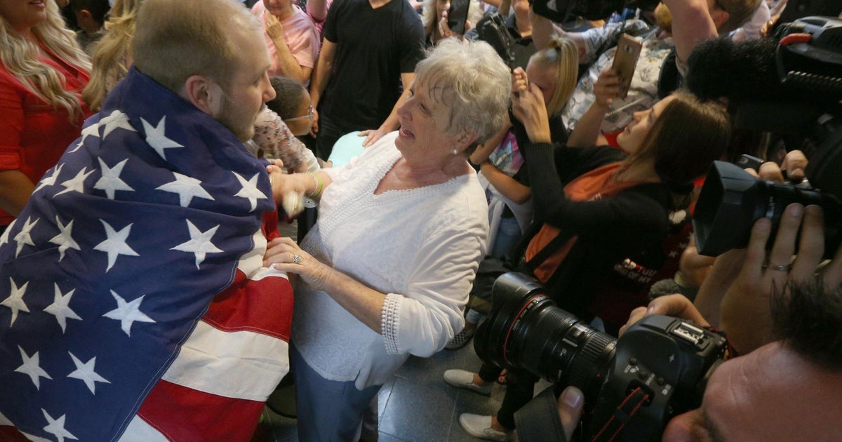 Josh Holt returns home to Utah, days after being freed from Venezuelan ...