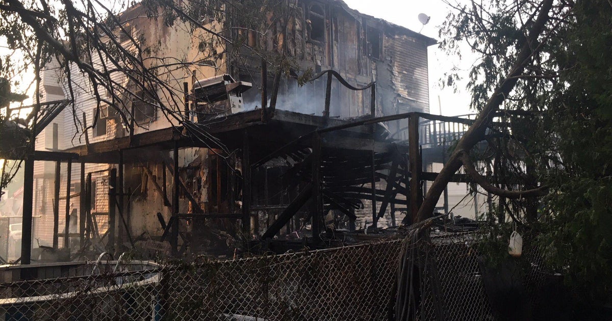 20 firefighters injured in massive NYC blaze, officials say - CBS News