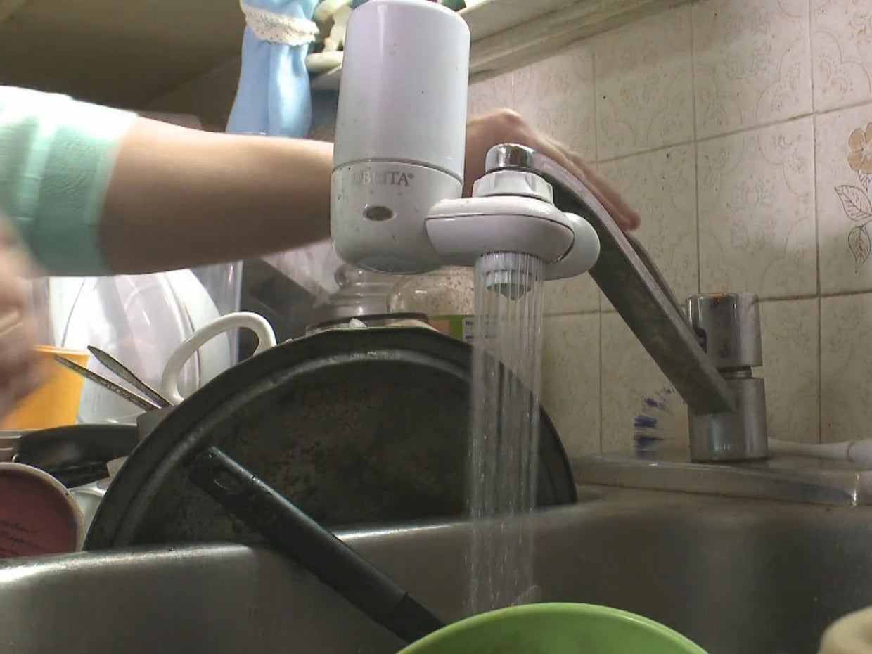 The Flint water crisis: A loss of trust - CBS News