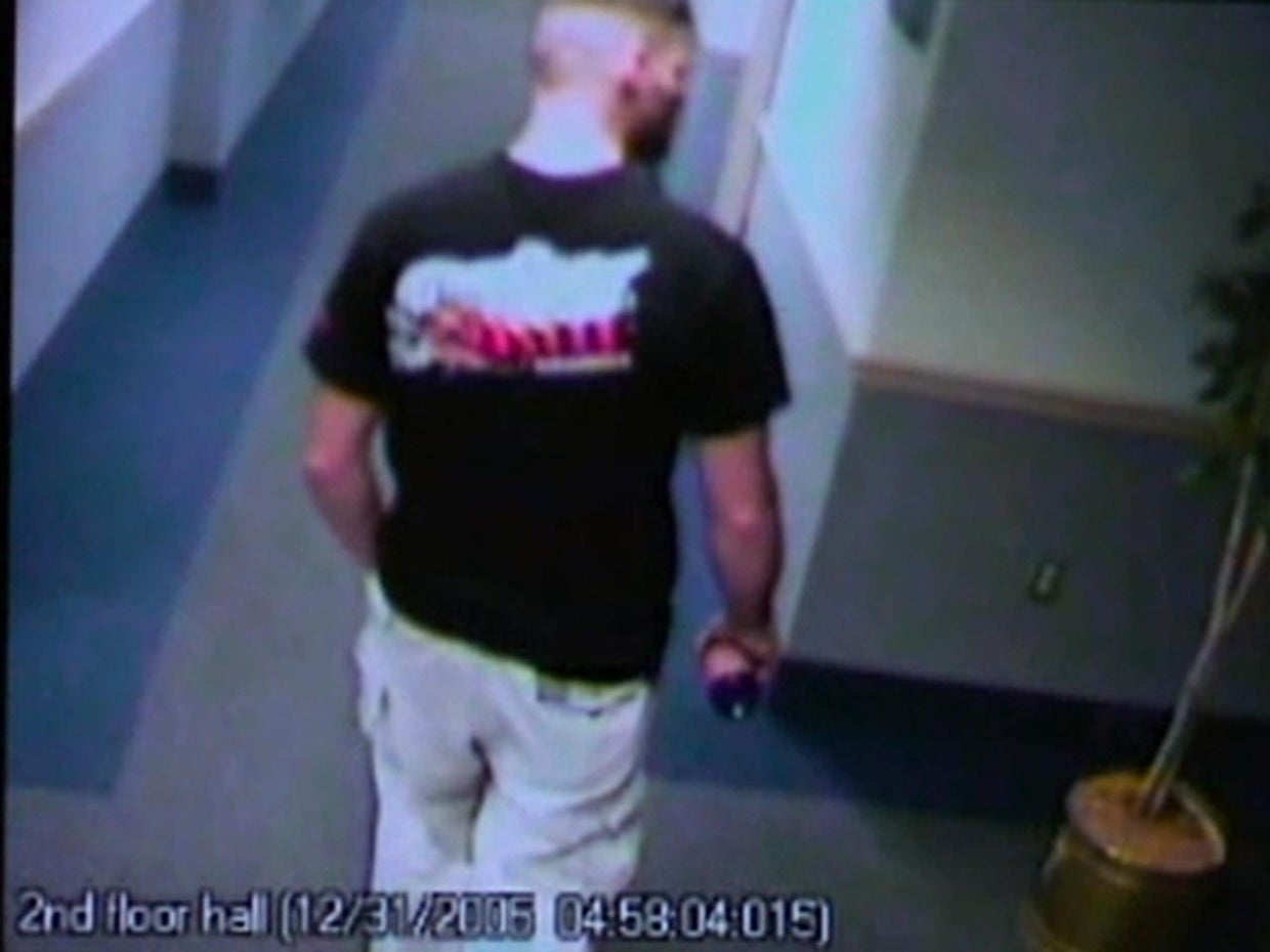 "48 Hours: NCIS": How a catfishing relationship between strangers led ...