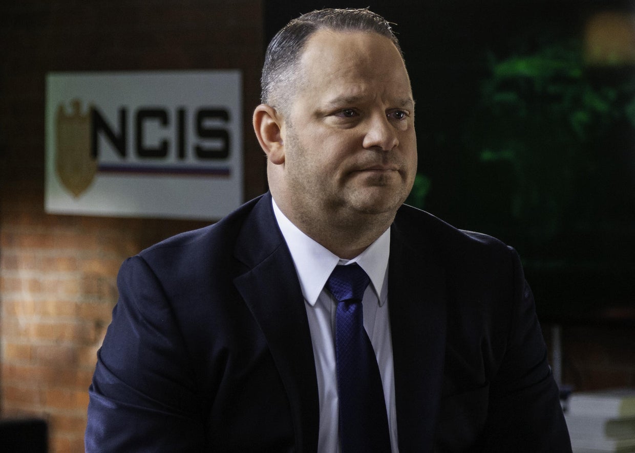 "48 Hours: NCIS": Did missing Army nurse Holley Wimunc fall prey to a ...