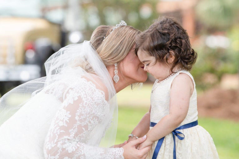 Skye Savren-McCormick, 3-year-old cancer survivor, is flower girl in ...