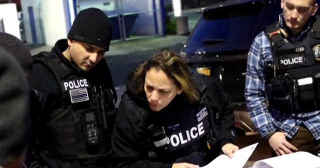 Hundreds of ICE raids conducted in New York City - CBS News