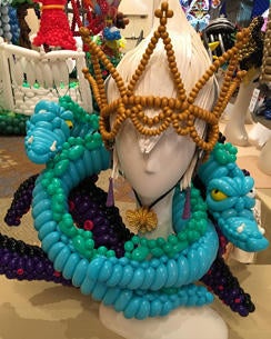 Balloon art: A POP! culture competition - CBS News