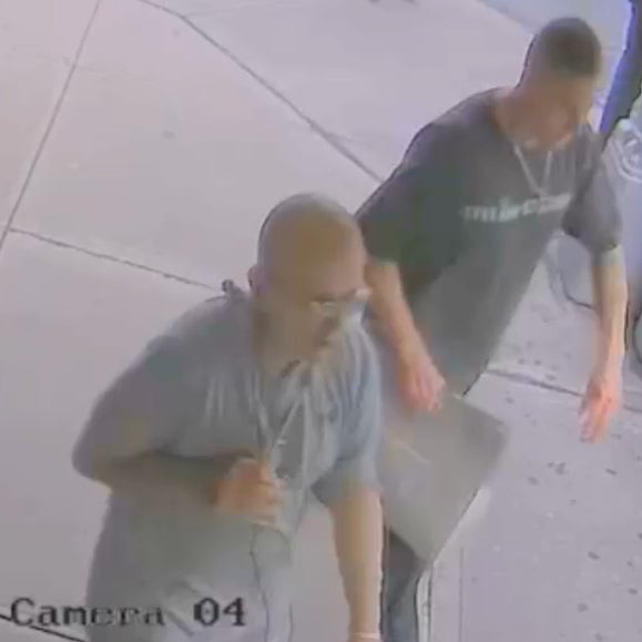 Police Search For Suspect Behind 3 Bank Robberies In 2 Weeks - CBS New York