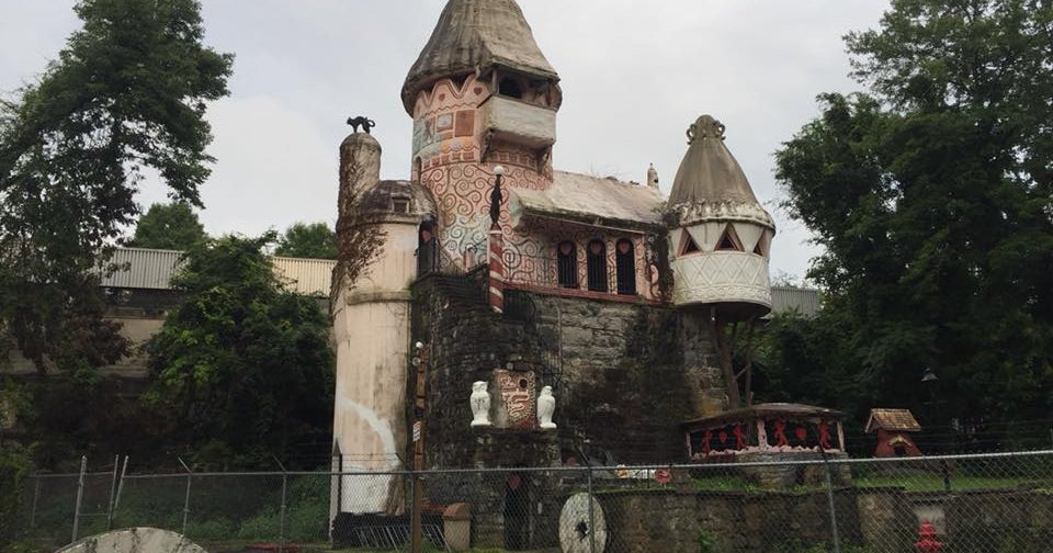 New Jersey's Famous Gingerbread Castle To Be Restored - CBS Philadelphia