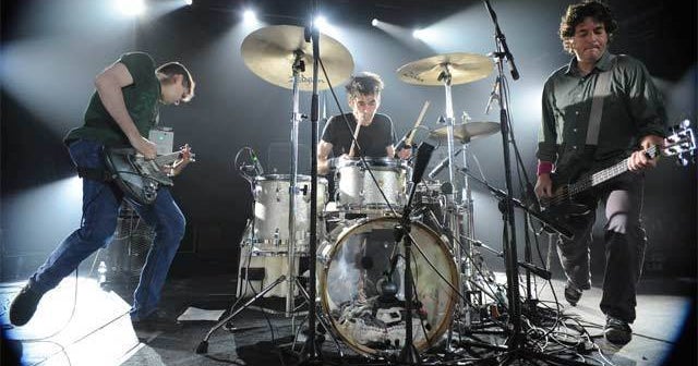 Corrosive noise-punk greats Shellac play rare San Francisco shows - CBS ...