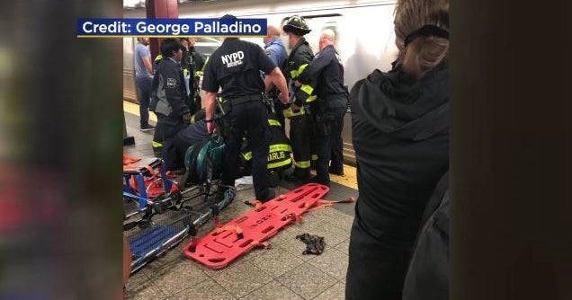Saved From The Subway Good Samaritan Rescues Pregnant Woman Who Fell