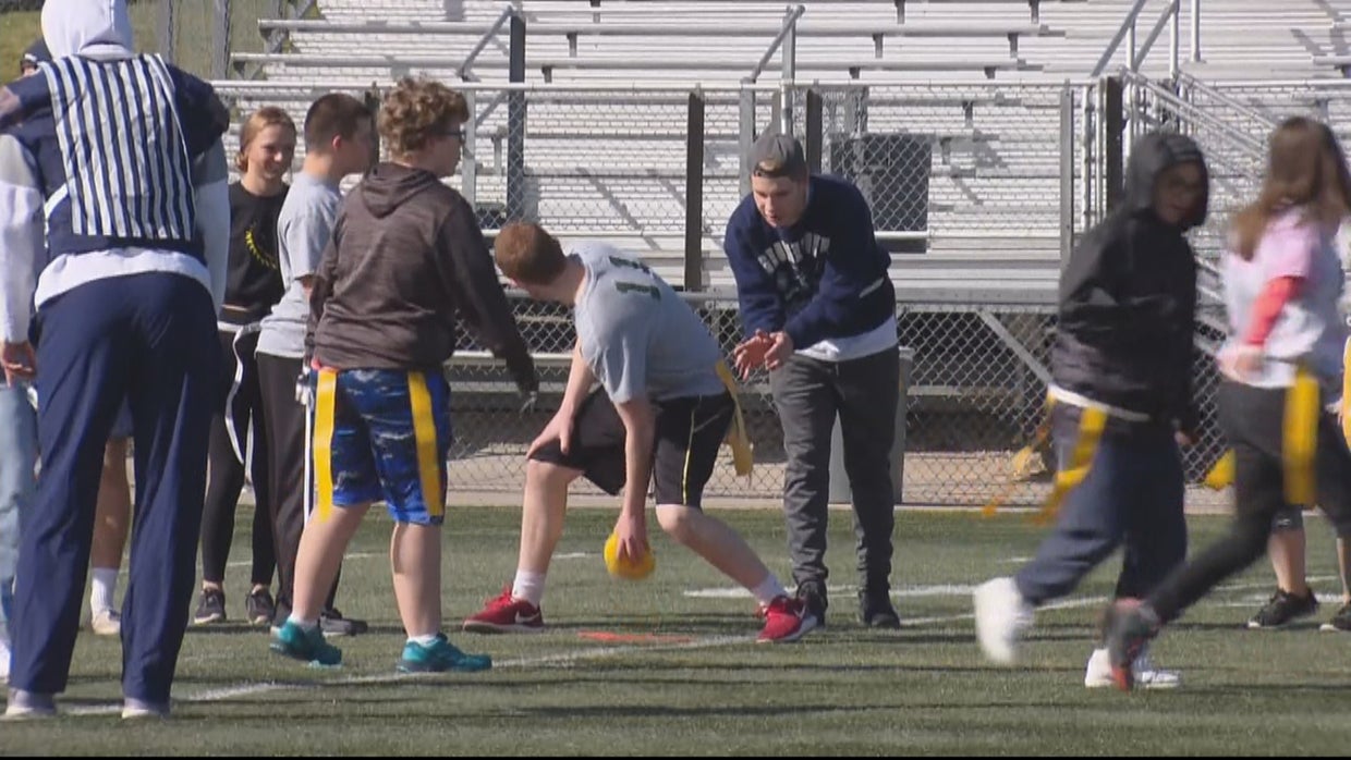 Football Players Hit The Field For Lesson That Everyone Can Learn From ...
