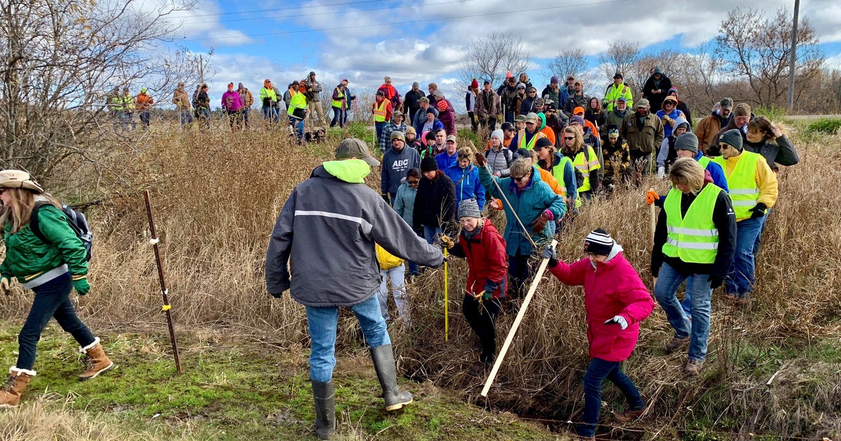 Throngs of volunteers join search for Jayme Closs, missing 13-year-old ...