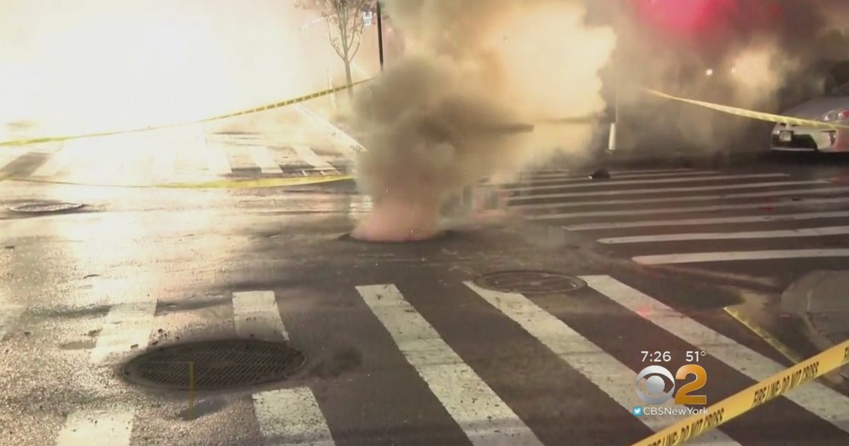 WATCH: Wet Weather To Blame For Upper East Side Manhole Fires - CBS New ...