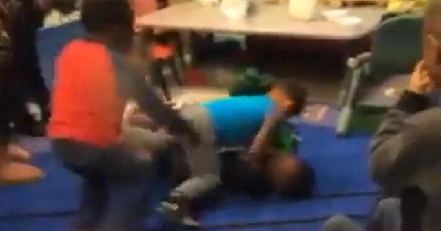 Video shows "fight club" at St. Louis daycare - CBS News
