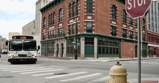 More Detroit Businesses Join Project Green Light - CBS Detroit