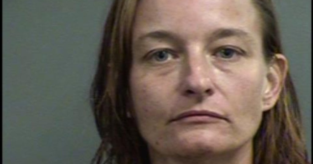 Police: Woman Steals Ambulance, Leads Officers On Chase - CBS Texas