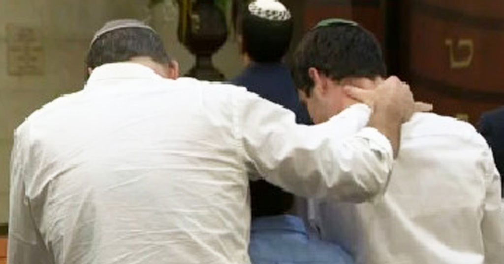 Jewish Leaders Hope Community Shows Up For Shabbat - CBS Miami