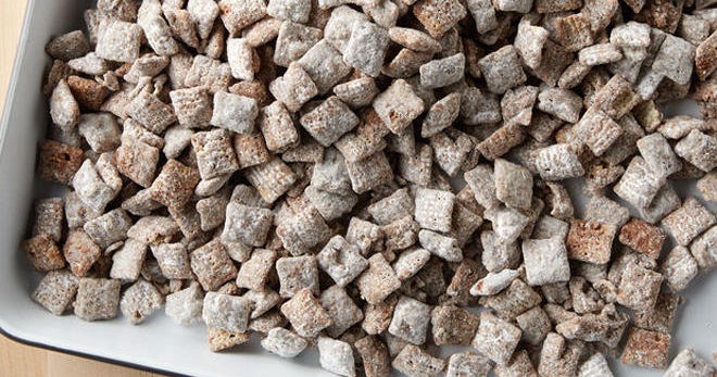 Recipe: Chex Muddy Buddies, from the Betty Crocker Kitchen - CBS News