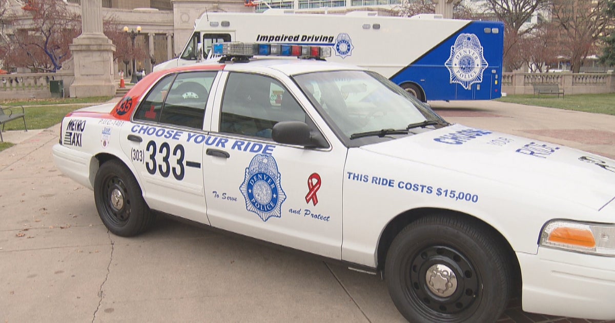 Police Team Up With MADD To Curb DUIs This Holiday Season - CBS Colorado