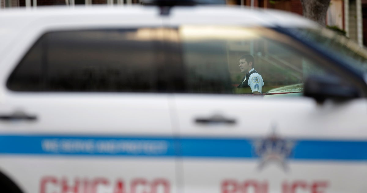 CTA Employee Stabbed At Roosevelt Red Line Platform - CBS Chicago