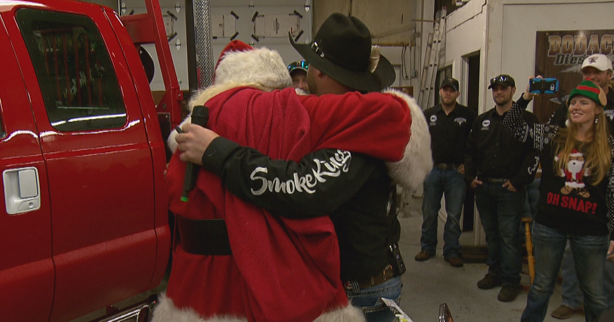 Santa Bill Has A New Sleigh Thanks To 20+ Businesses Coming Together ...
