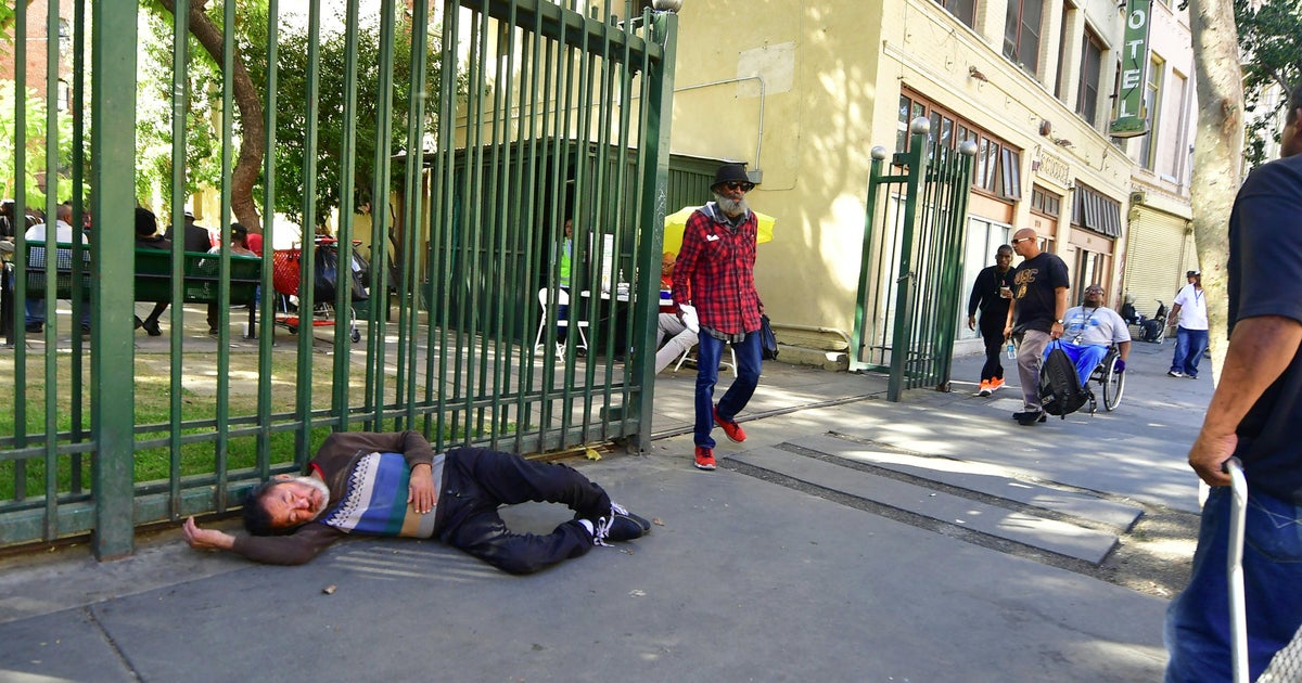 Los Angeles prosecutor charges 9 accused of bribing Skid Row homeless ... Los Angeles prosecutor charges 9 accused of bribing Skid Row homeless ...