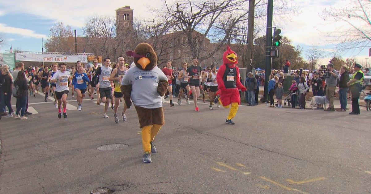Thousands Hit The Streets For The Turkey Trot Before Thanksgiving ...