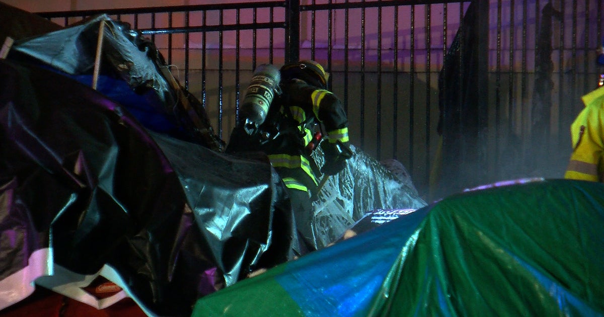 Another Fire Overnight At The Minneapolis Homeless Camp - CBS Minnesota