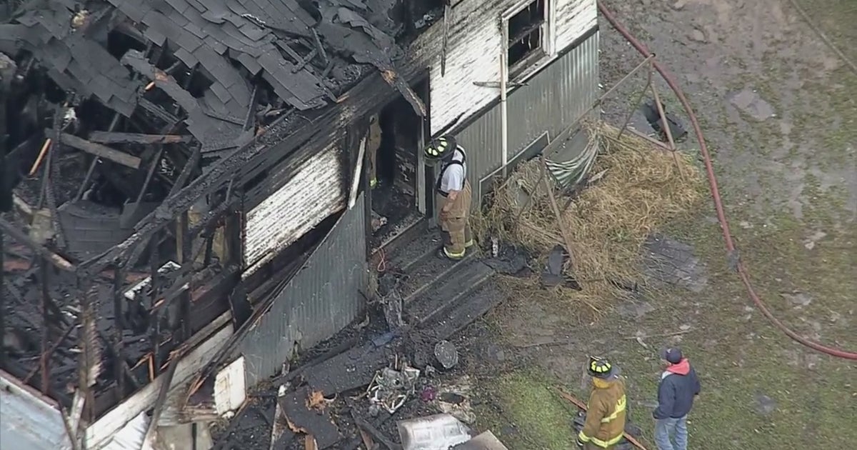 1 Dead In North Texas House Fire - CBS Texas