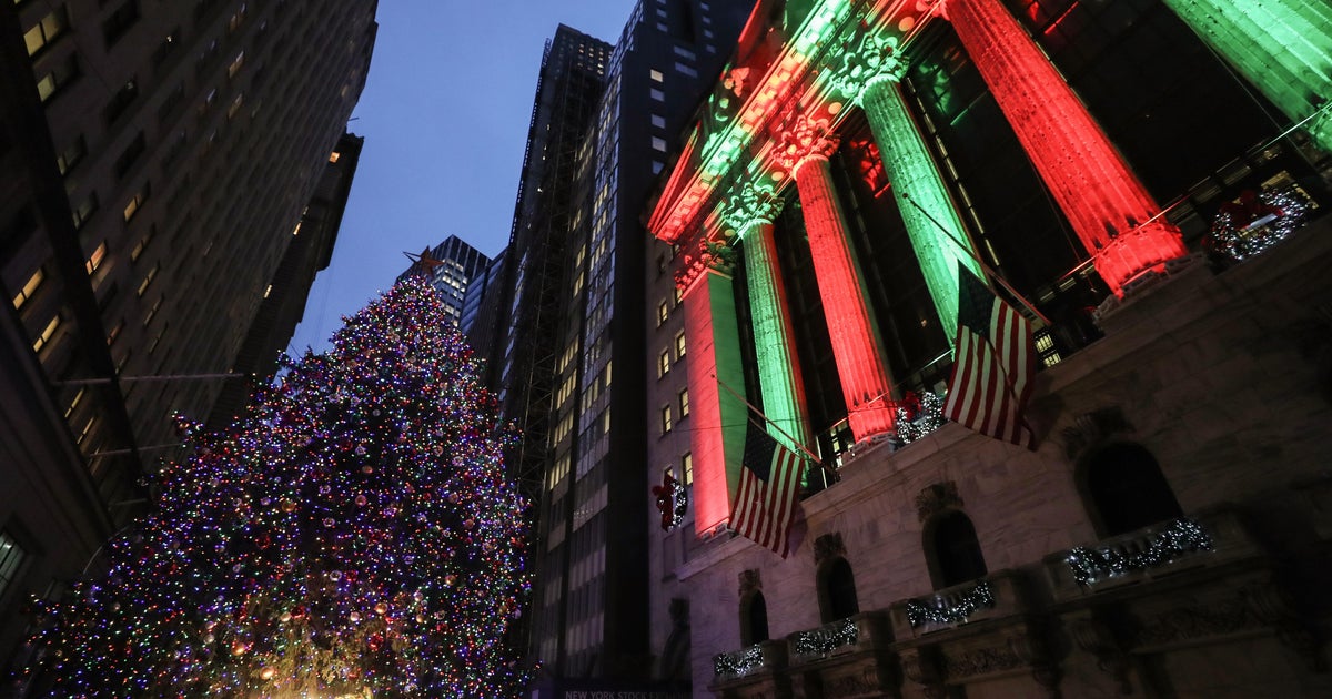 Stocks up: Dow soars more than 1,000 points, S&P 500 sees big gains ...