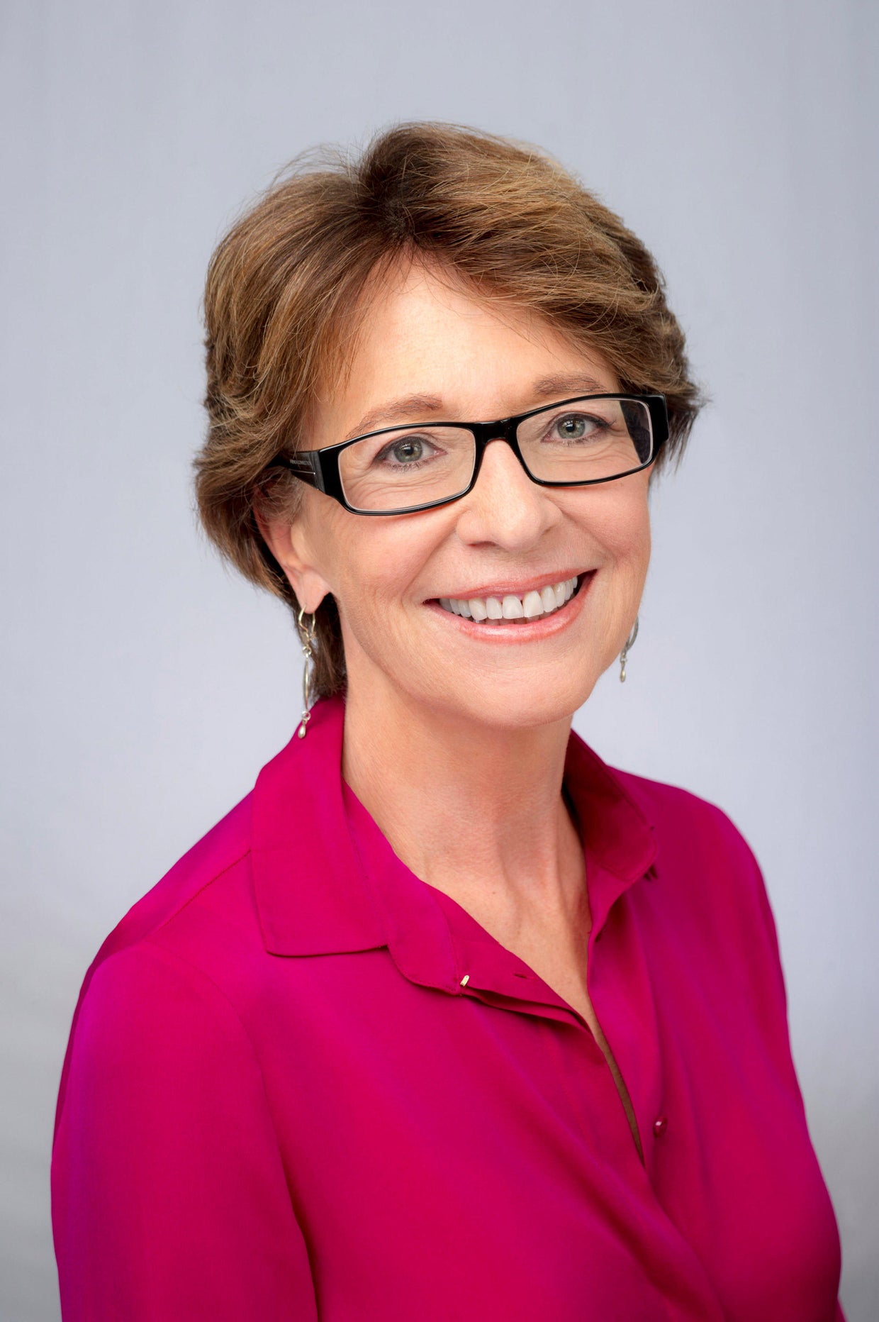 Elizabeth Palmer - CBS News