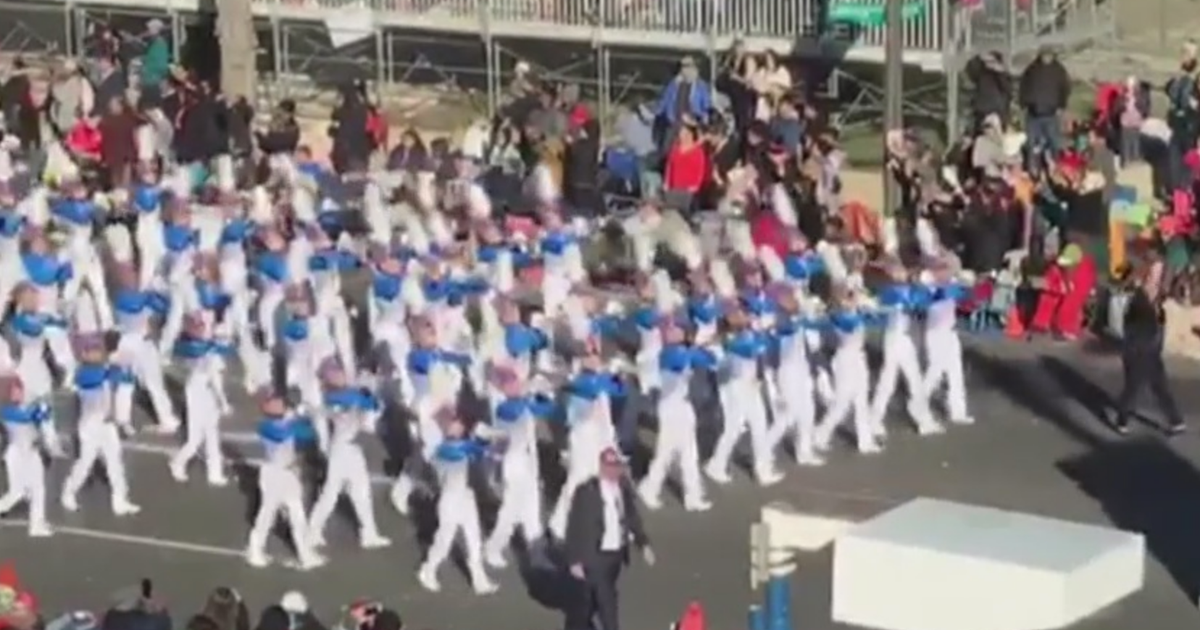 Flower Mound HS Band Performs In Rose Bowl Parade - CBS Texas