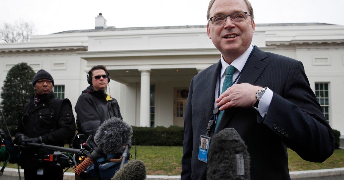 Trump's chief economic adviser to federal workers: Get a loan - CBS News