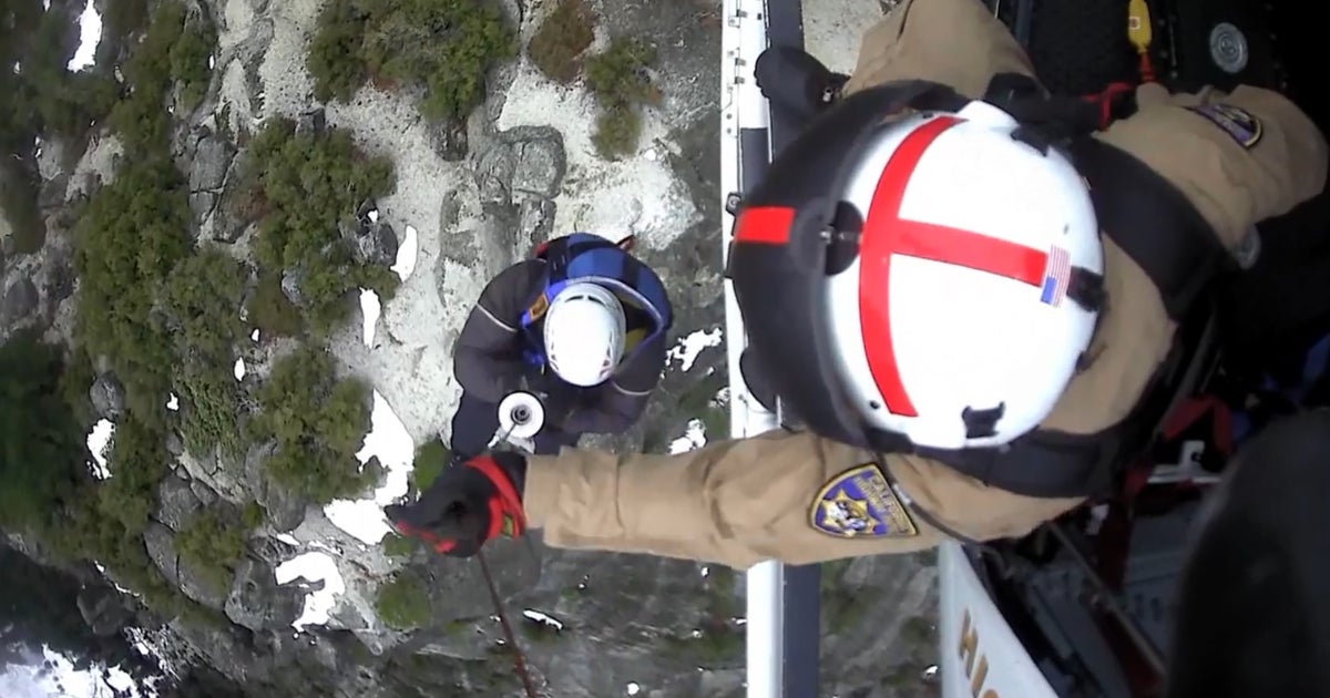 VIDEO: Yosemite Hikers From Britain Saved In Dramatic Helicopter Rescue ...