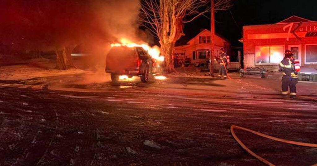 Crews Battle Vehicle Fire In Rostraver - CBS Pittsburgh