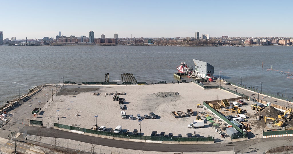 Plans Underway For Public Beach In Manhattan - CBS New York