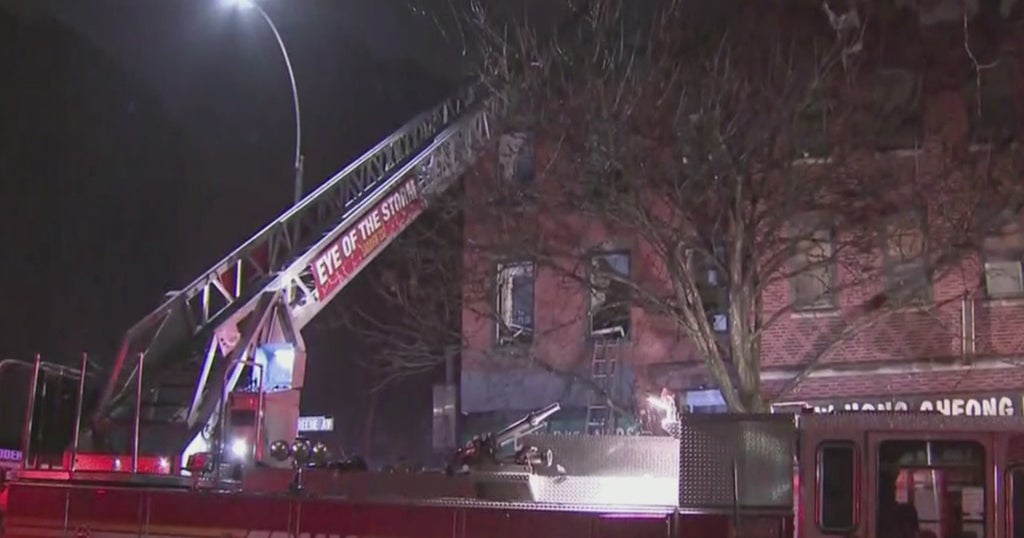 Fast-Moving Fire Damages 3-Story Building In Brooklyn - CBS New York
