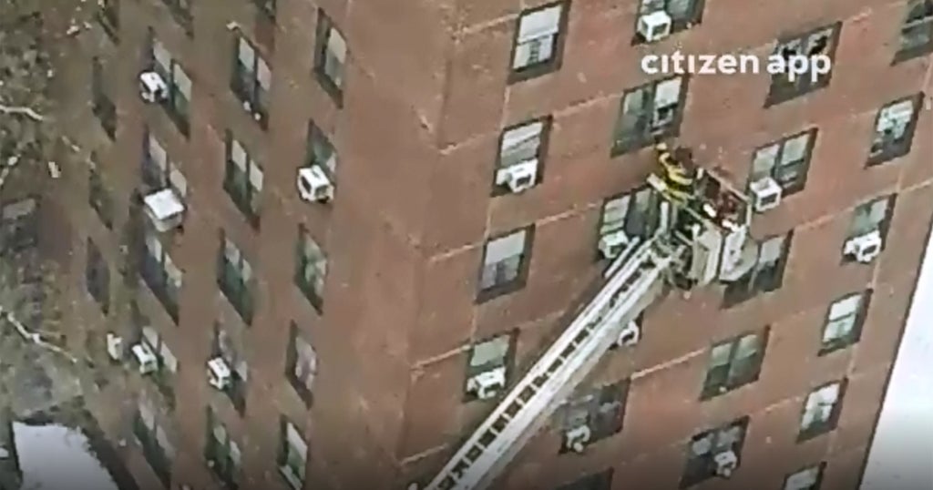 5 Kids Hospitalized After Hi-Rise Fire In The Bronx - CBS New York